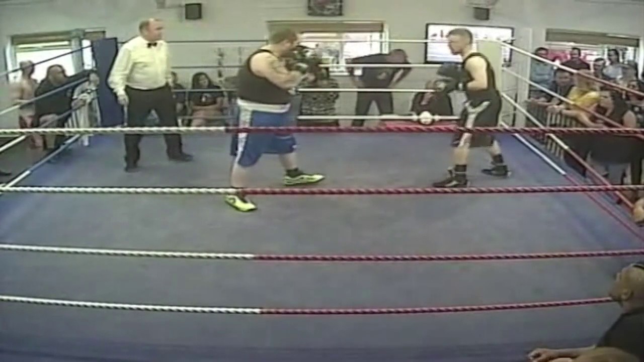 Rumble XVII - Mikey "The Bulls" Galloway V Tiger Joe Dulston - YouTube