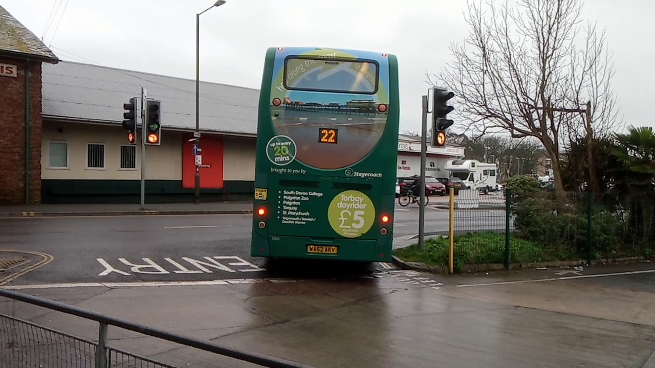 Bus departure at Paignton bus station today - YouTube