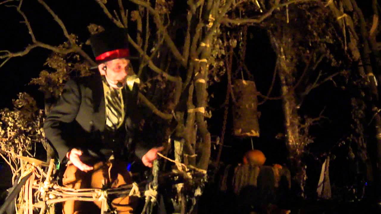 Pumpkin Guillotine - YouTube
