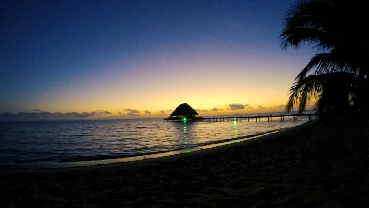 Belize Sunrise in 4K: Mesmerizing Waves at the Dawn of a New Day - YouTube