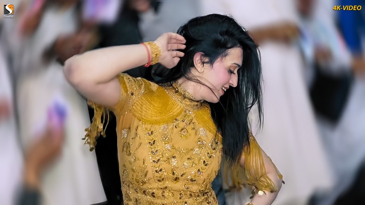 Husan Da Badshah Dila Da Asra , Aadi Malik Dance Performance 2024 - YouTube