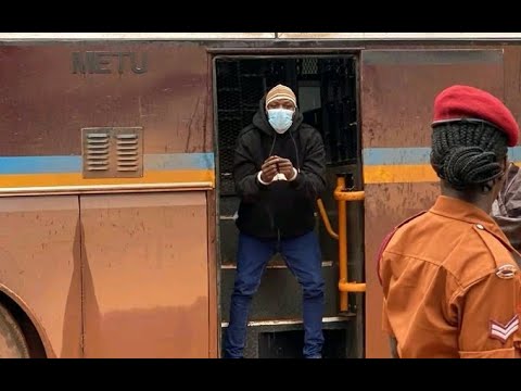 Alien Skin Awereddwa Bail #TheMomentWithDesh - YouTube