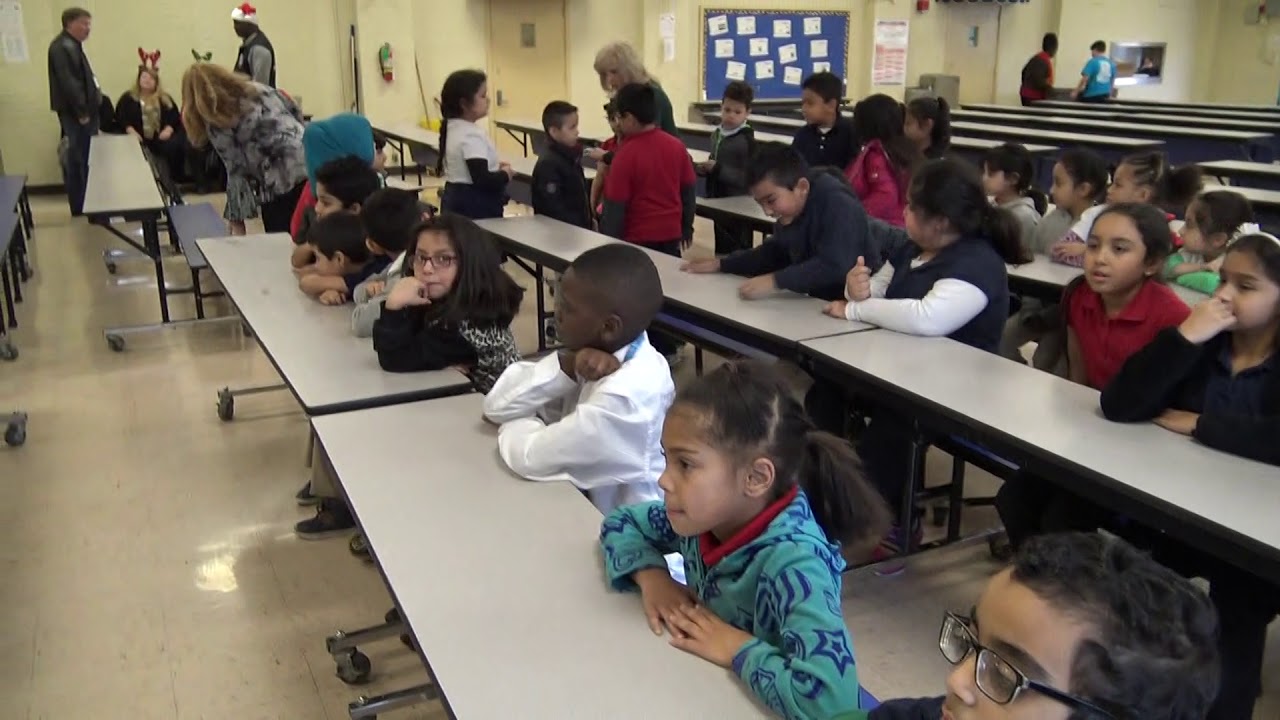 IBEW-Jonnie Dawson Charitable Foundation - Berclair Elementary Toy Give ...