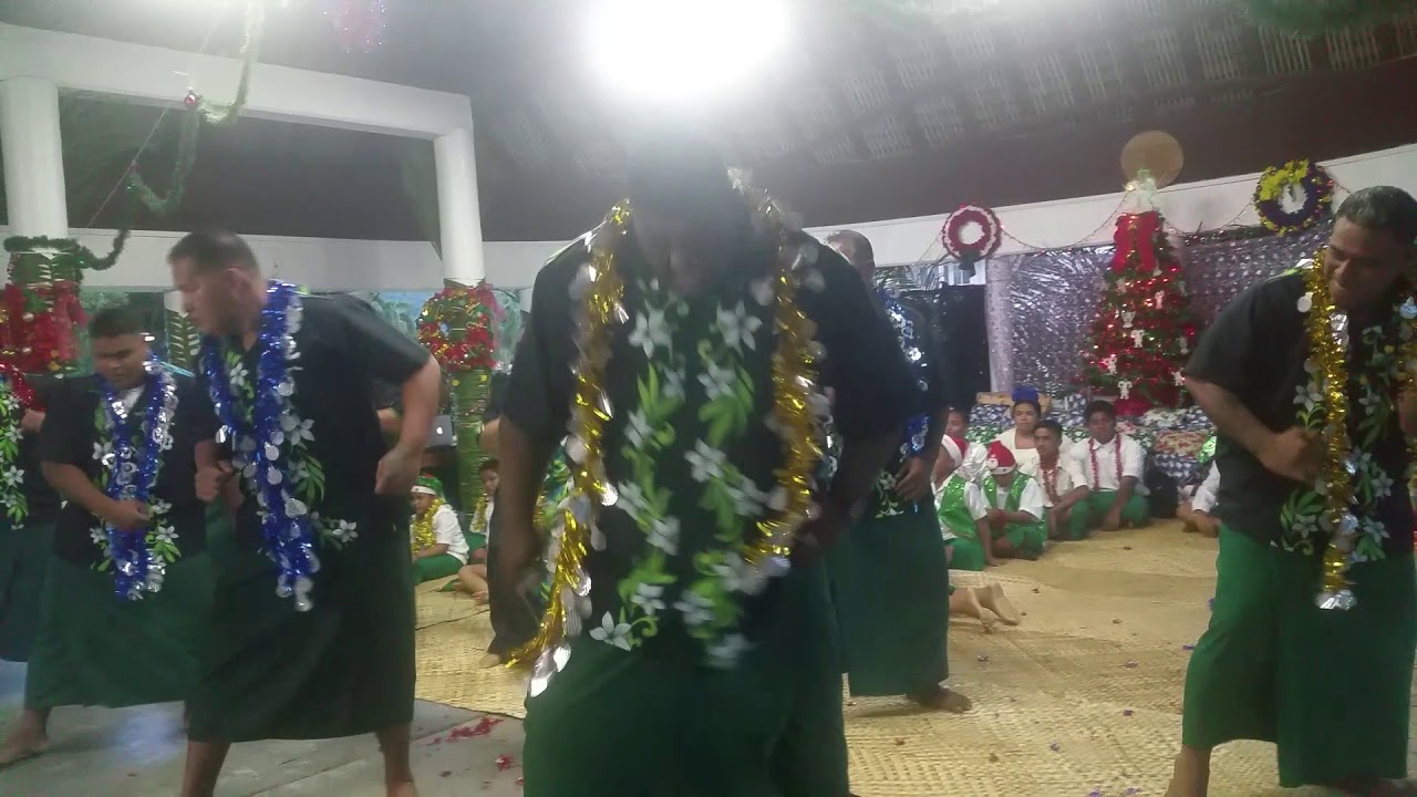 Taki Taki, Tuvalu Dance, Kanana Fou Theological Seminary - YouTube