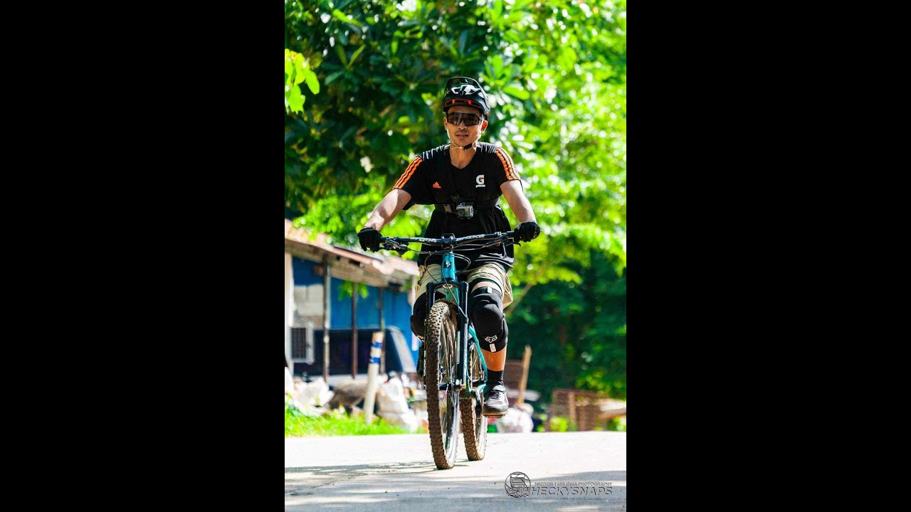 Bricktown - Speedone Spectrum 3 with SR Suntour 160mm Auron Fork - YouTube