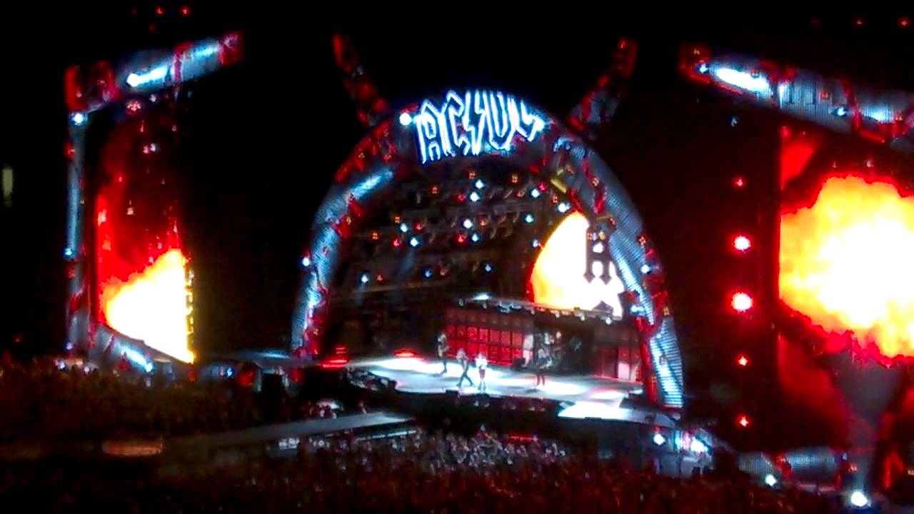 AC/DC Adelaide 2015 - YouTube