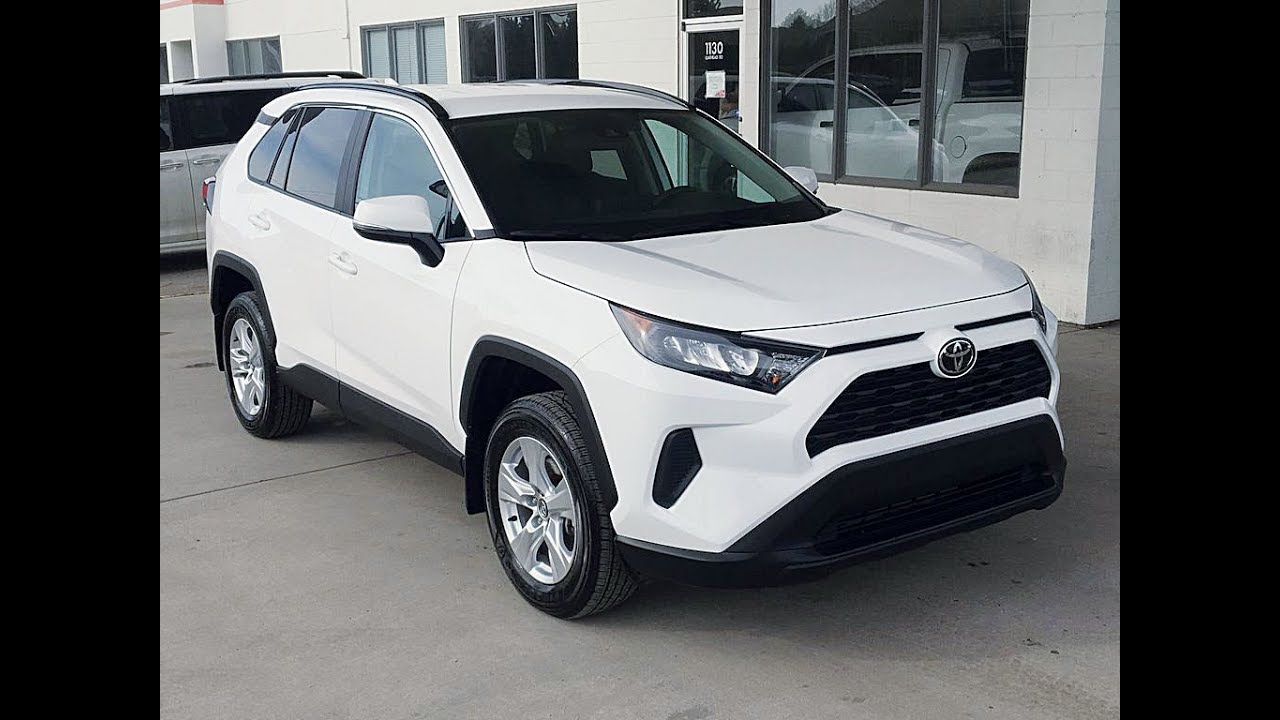 2019 Toyota RAV4 LE PKT5390 - YouTube