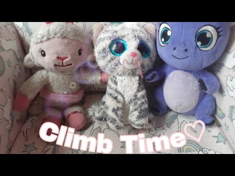 Meow Meow and Friends climb a big mountain - YouTube