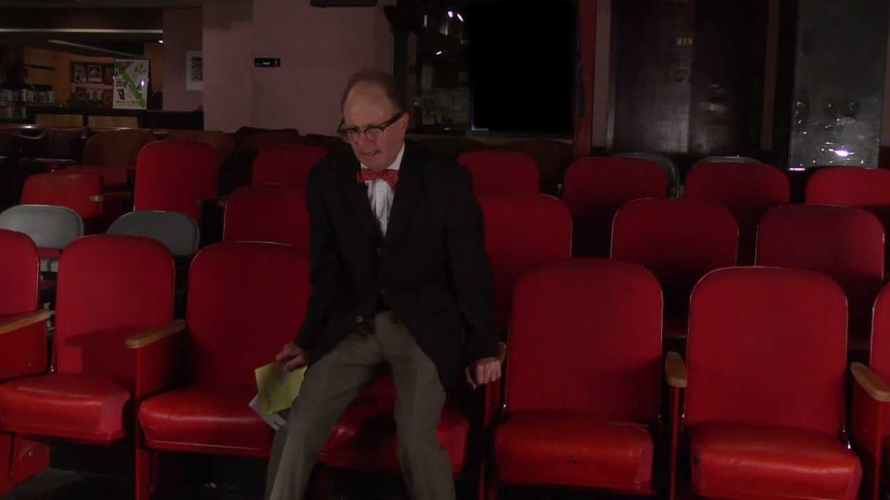 Geoff Hoyle's Geezer Falls Out of His Chair (AGAIN!) at The Marsh - YouTube