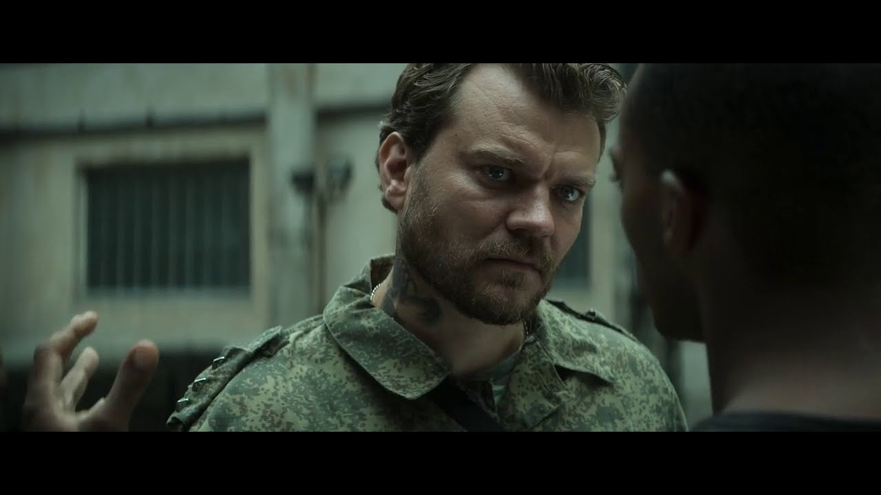 Hollywood movie Outside Fight Scene - YouTube