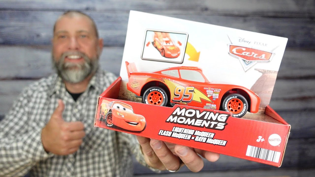 Mattel Disney and Pixar Cars Moving Moments Toy Car, Lightning McQueen ...