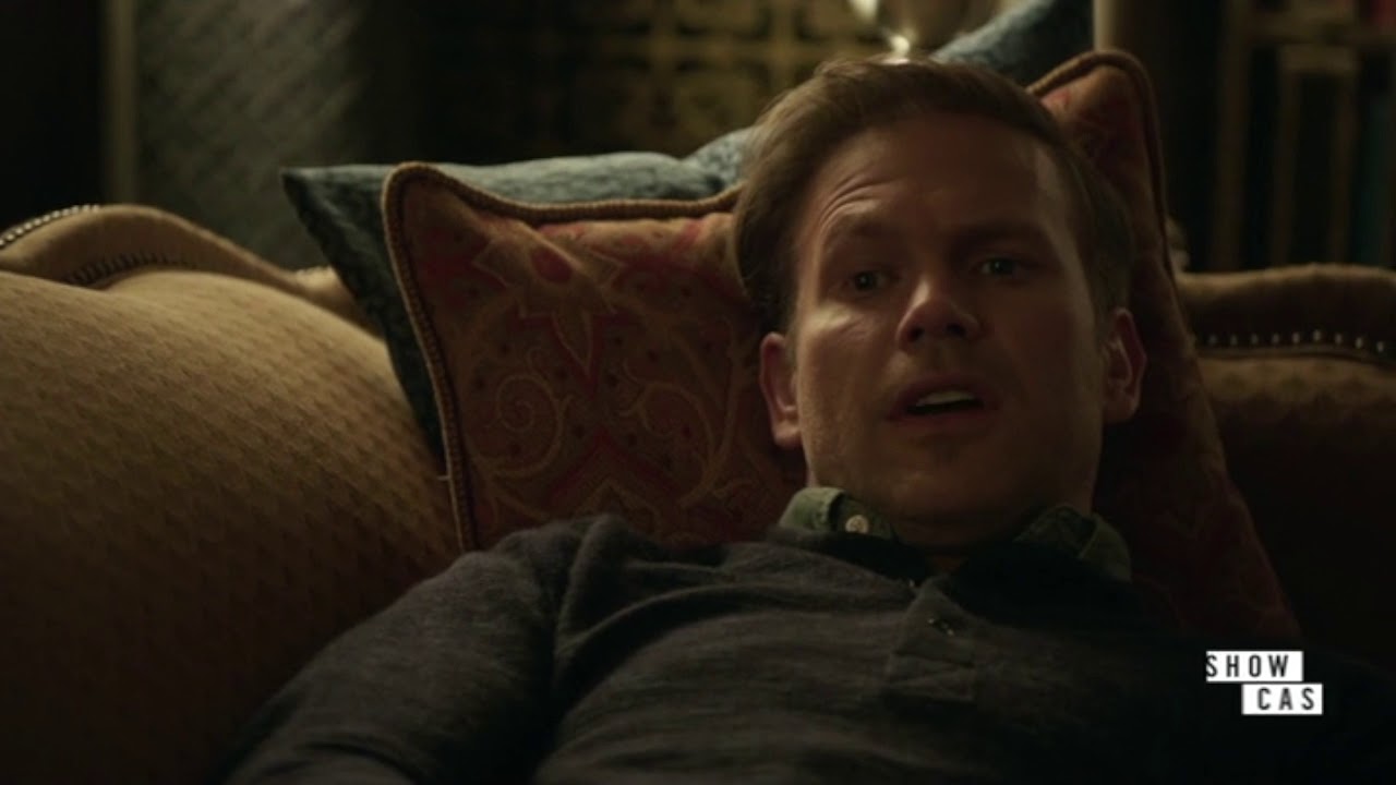 Legacies 1x11 Alaric And Emma Talk - YouTube