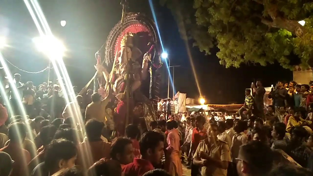 Kota shahar ke 16 feet ke vishaal ganesh murty visharjan kst - YouTube