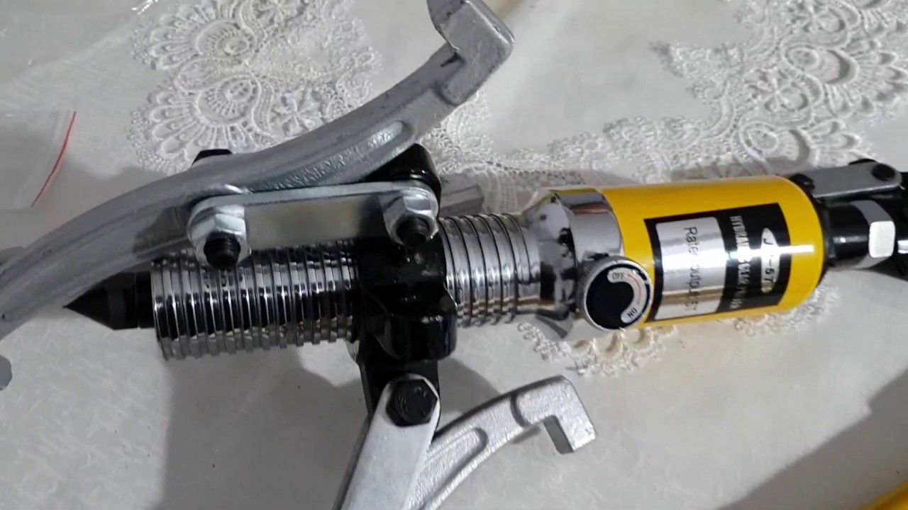 Hydraulic bearing press - YouTube