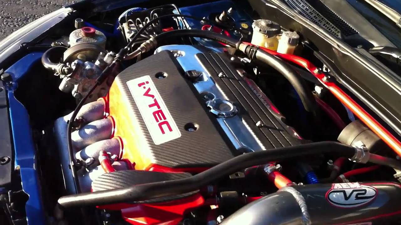 DC5 Engine Bay - Polished Rocker Cover - YouTube