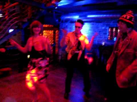 Kicz Party 8.03.2011 - YouTube