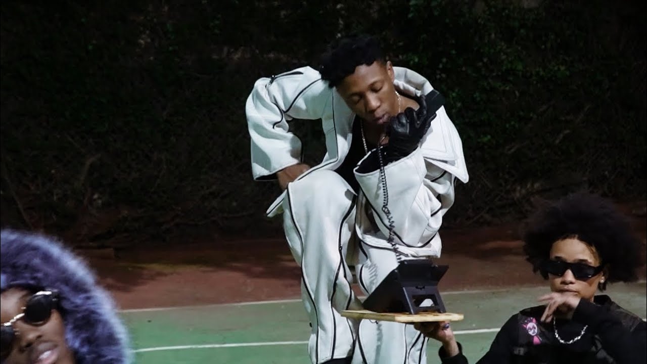 Bantu Nots & Issi - Bancwi (official music video) - YouTube