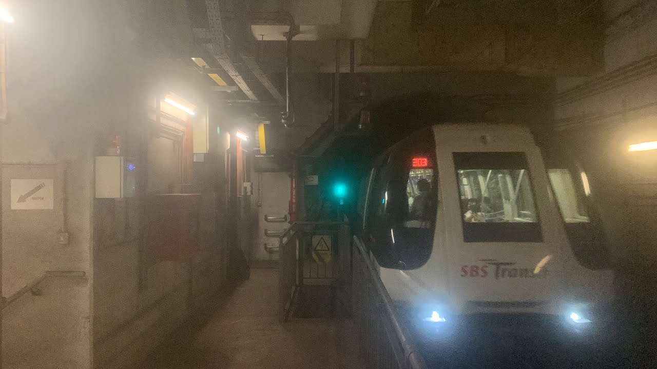 SBS Transit NEL Alstom Metropolis C751C [7057/7058] arriving Dhoby ...