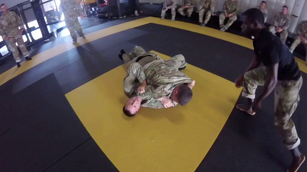 Arm Bar: Army Combatives - YouTube