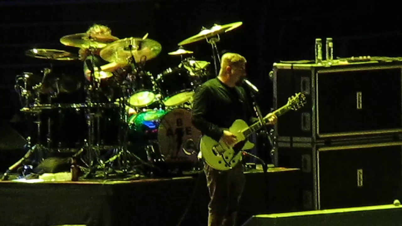 DEFTONES-MINERVA-LIVE-ST. LOUIS-7-27-17 - YouTube