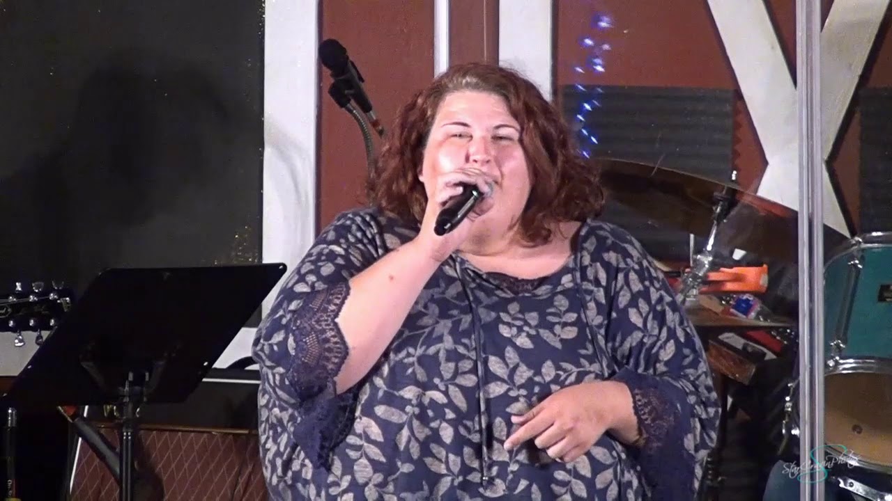 April Sanders sings Can't Even Get The Blues at The Gladewater Opry 9 ...
