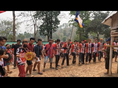 Karenni (Kayah) traditional | Kay Htoe Boe 2024 ( first dance ) - YouTube