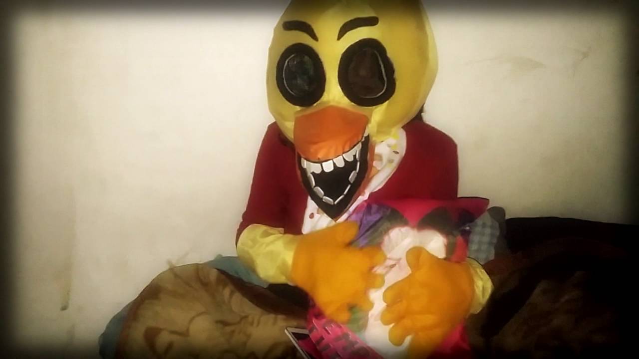 FIVE NIGHTS AT FREDDY EN LA VIDA REAL - YouTube