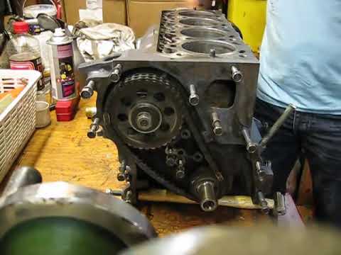 Toyota 2T engine rebuild. - YouTube
