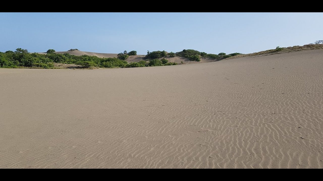 Dunas de Las Calderas o de Baní y Las Salinas. - YouTube