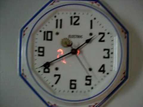 Early 1920's Electric Clock - YouTube