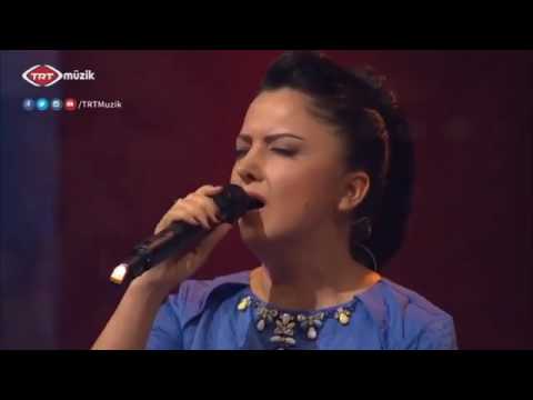 Münevver Özdemir - Ben beni bilmem neyim dünyâ nedir ukbâ nedir (Aşina)