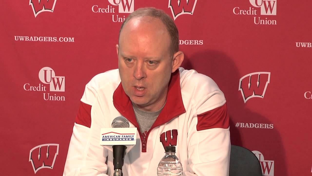 Badgers volleyball's Haleigh Nelson 'playing great' - YouTube