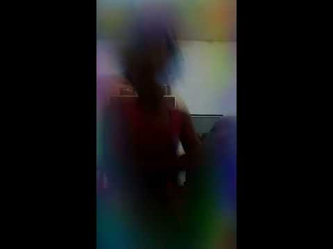 As meninas dançando rock outra vez