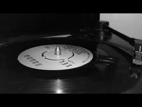 Selda Bağcan - Mapushane İçinde Mermerden Direk