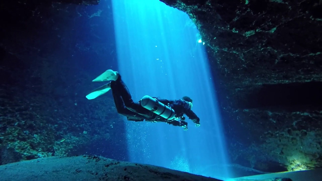 Jug Spring (Blue Hole) Cave Dive Ichetucknee Springs System - YouTube