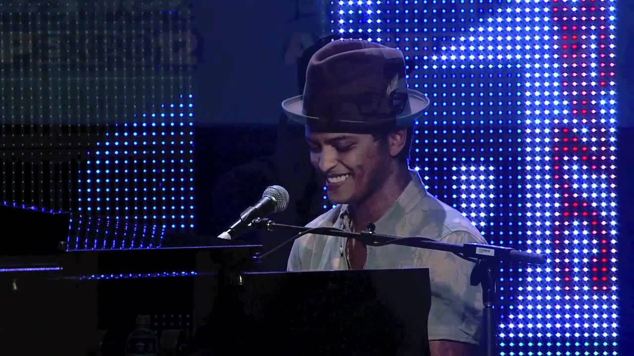 Bruno Mars/Philip Lawrence Improvise "One Day (Rolex)" @ the 2012 ASCAP ...