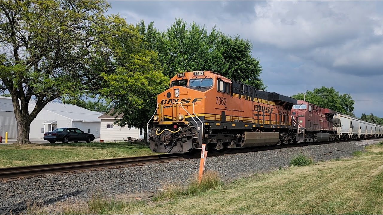 3 Trains at Maple Lake | 6/18/23 - YouTube