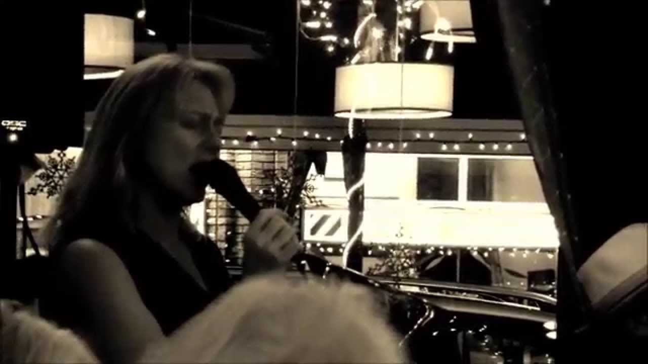 Tina Fischer sings "Amazing Grace" with Stephen Bastion Band - YouTube