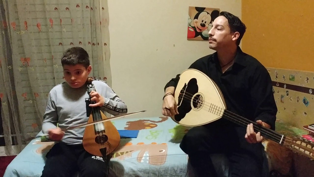 Ο Αναστάσης σε συρτά... - YouTube