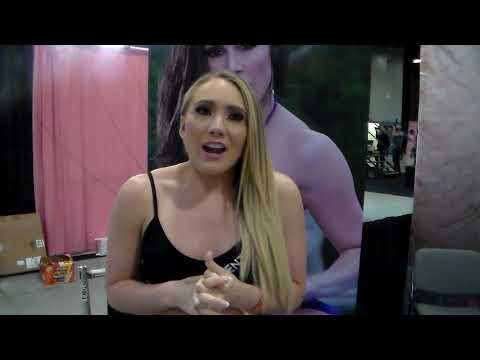 AJ Applegate Exxxotica NJ 2018 Interview