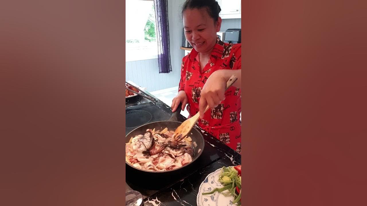 Adobong Pusit - YouTube