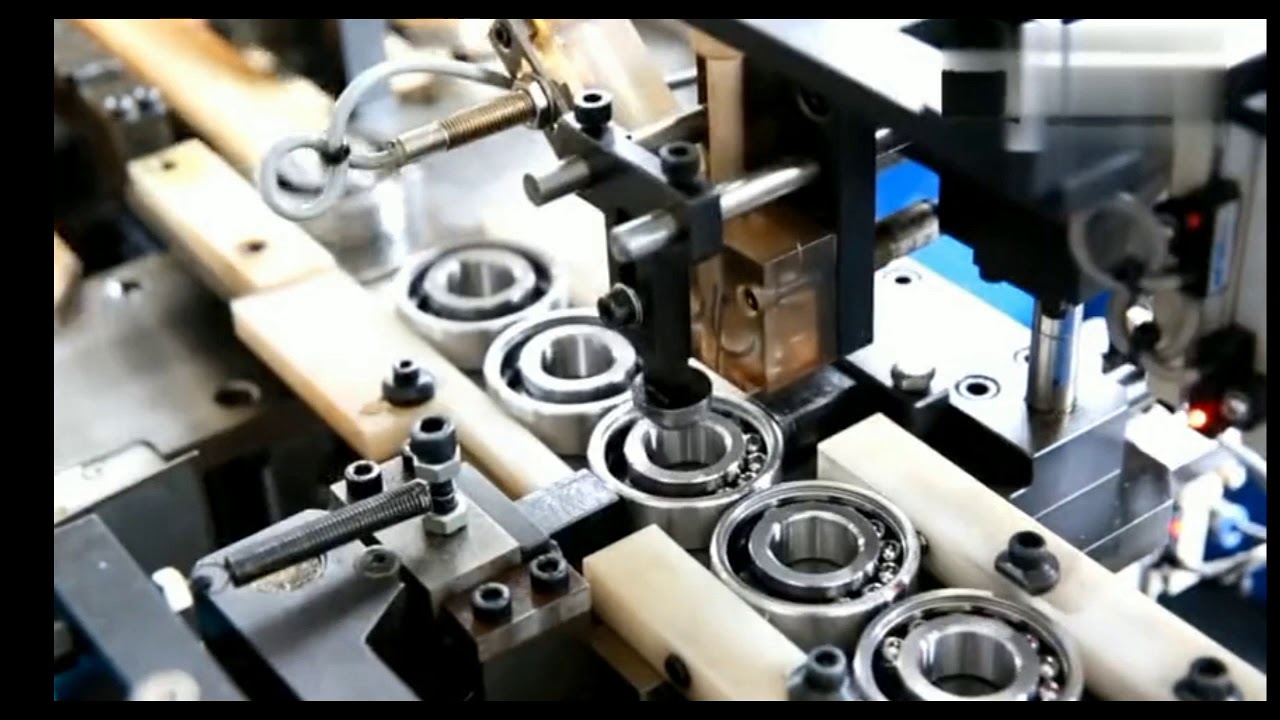How to manufacture Truck Wheel Hub Bearing - YouTube