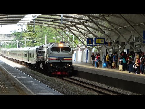 KTMB Class 26 passing Sungai Petani Station - YouTube