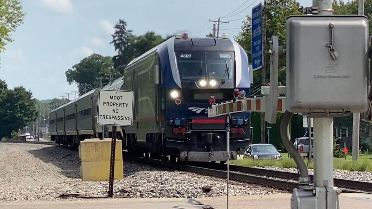 Amtrak 353 wolverine WB - YouTube