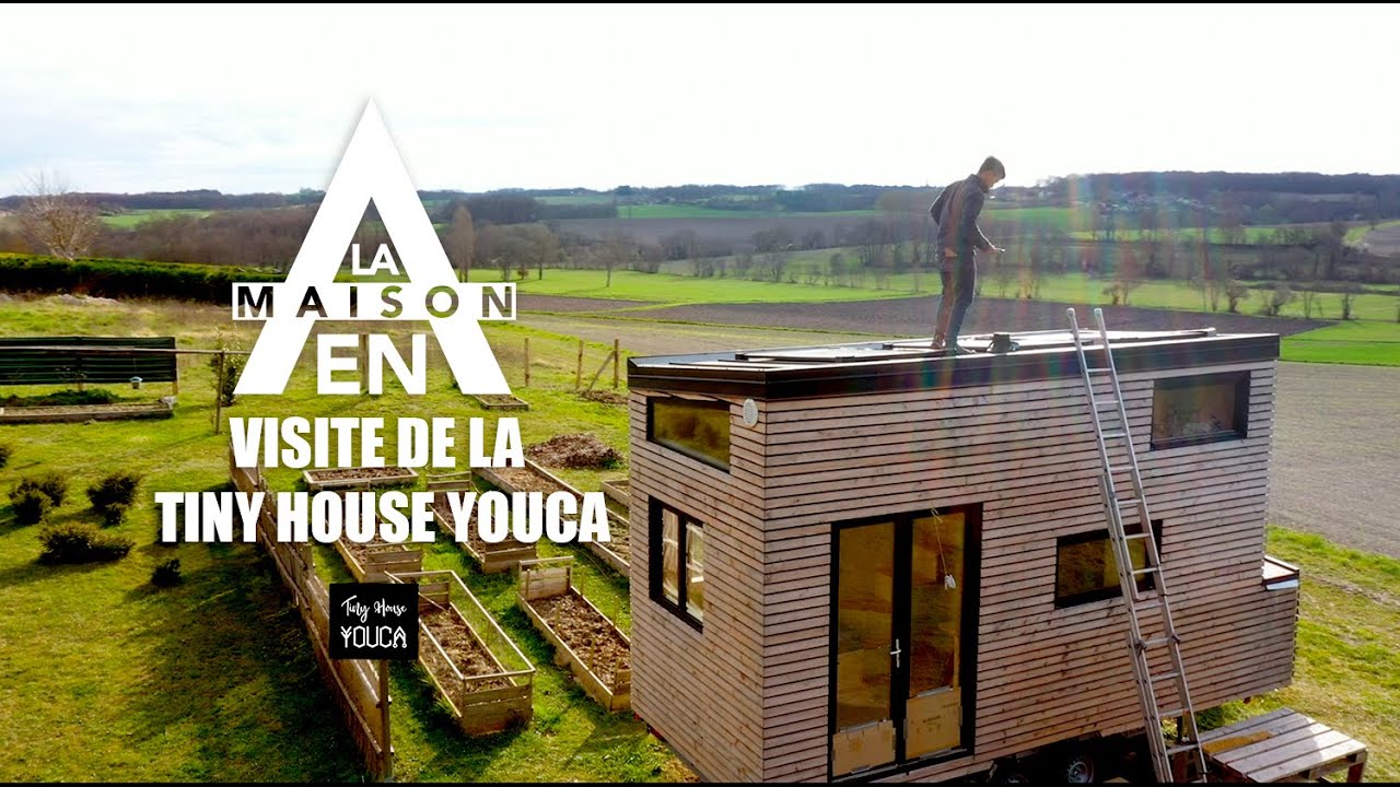 Visite de la Tiny House Youca - La maison en A - YouTube