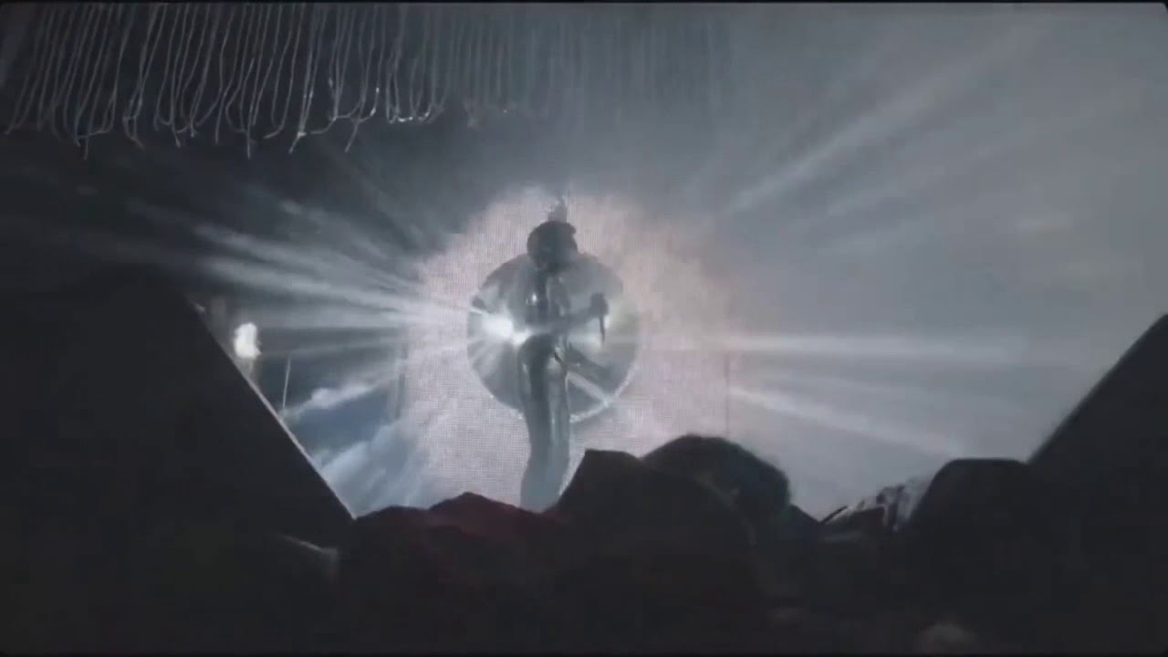 Miley Cyrus - Tiger Dreams (Live at Milky Milky Milk Tour) [HD] - YouTube