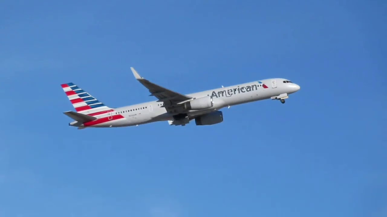 New Camera! Windy Plane Spotting at Phoenix Sky Harbor - YouTube