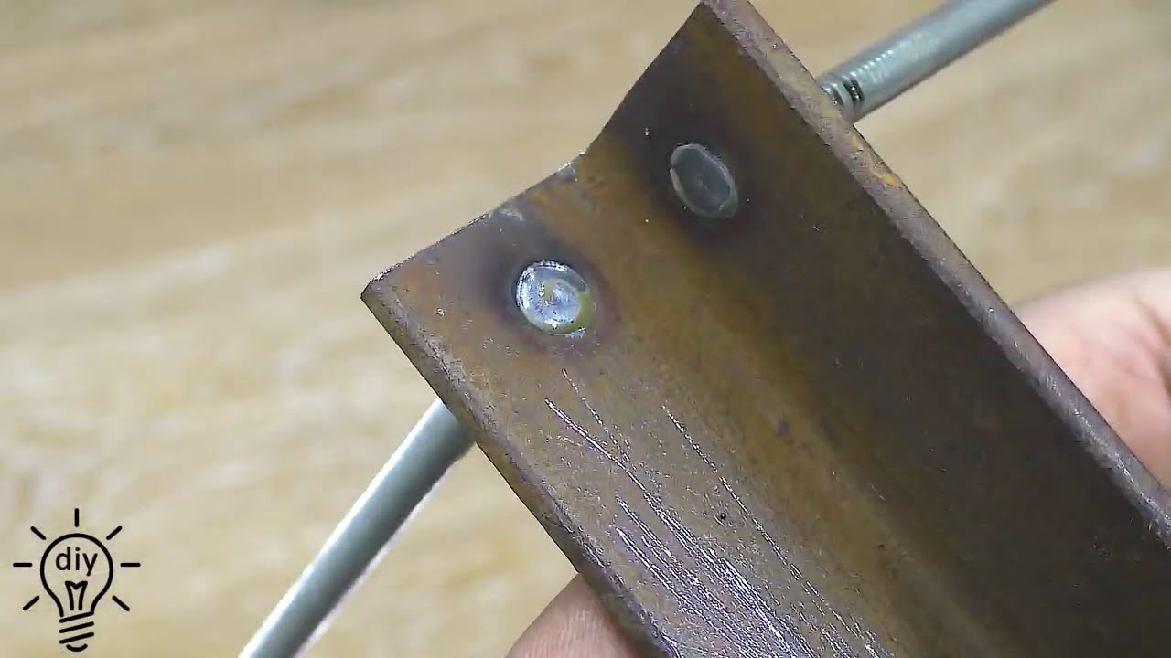 A brilliant idea from the metal corner!!! A great tool for the home ...