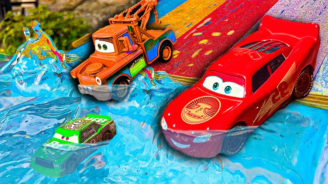 Disney Pixar Cars fall into the water: Lightning McQueen, Chick Hicks ...