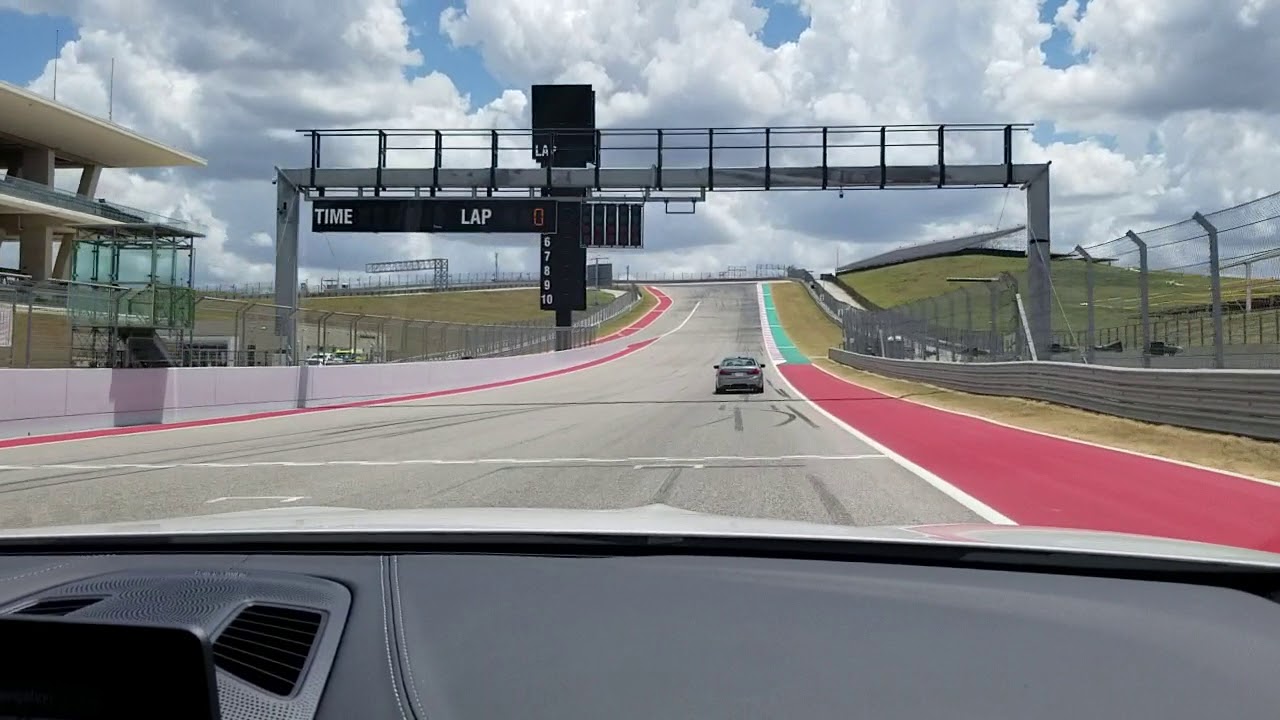 Jeremy Easterling tracking an M5 @COTA in Austin, Tx - YouTube